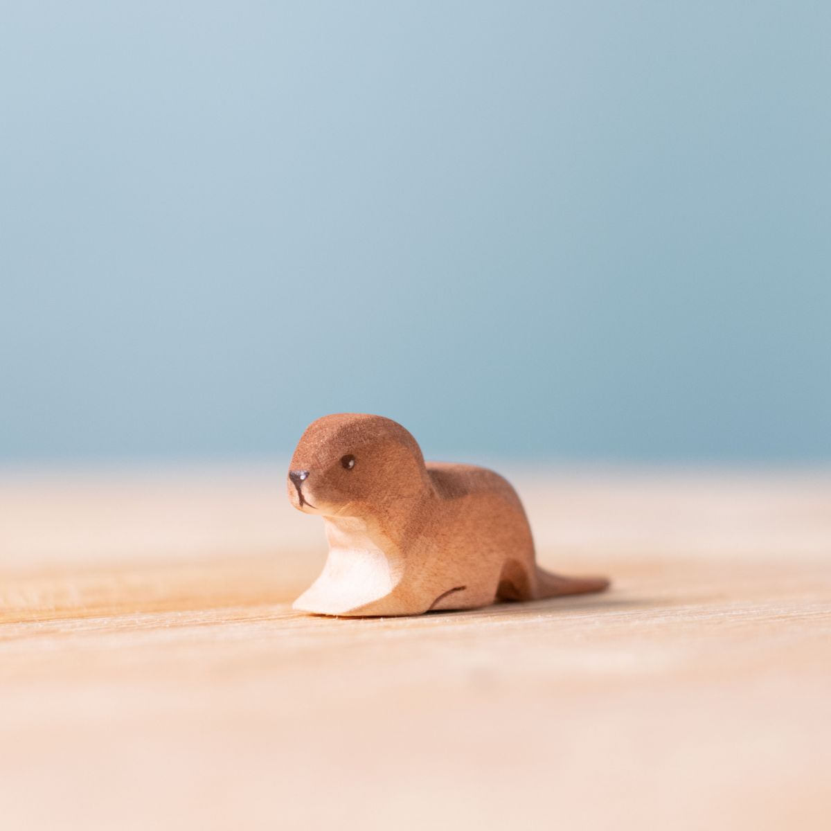 Cucciolo di Lontra Gioco in legno Bumbutoys – Millemamme